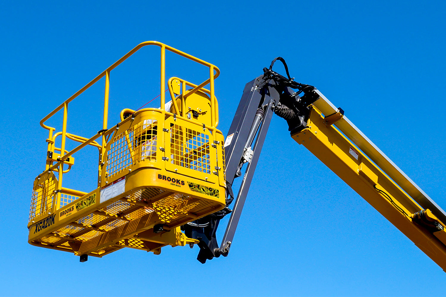 Boom Lifts For Hire – Brooks OBR MAIA